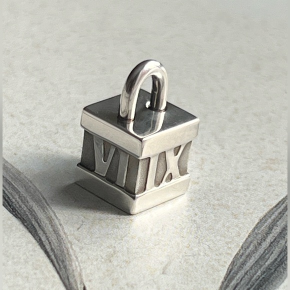 Tiffany & Co. | Jewelry | Tiffany Co Sterling Atlas Padlock Charm ...